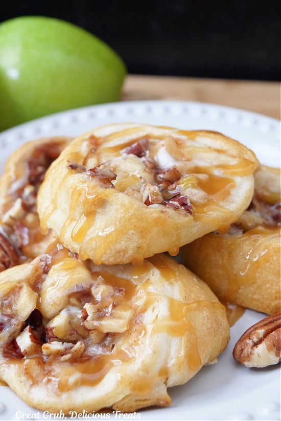 Apple Crescent Rolls - Great Grub, Delicious Treats