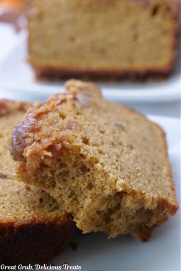 Butternut Squash Bread with Brown Sugar Pecan Topping - Great Grub ...