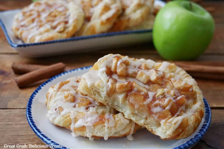 Apple Pastry with Cream Cheese - Great Grub, Delicious Treats