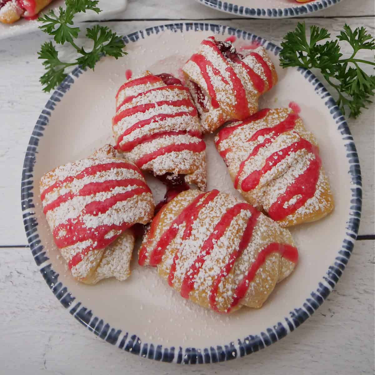 Cranberry Cream Cheese Bites - Great Grub, Delicious Treats